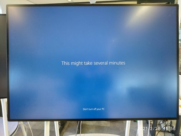 Upgrade the Surface Hub 2s from Windows 10 Team OS version RS2 (build ...