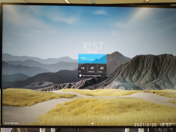 Upgrade the Surface Hub 2s from Windows 10 Team OS version RS2 (build ...